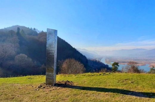 Monolith sightings - appear worldwide- What are they and what do they ...